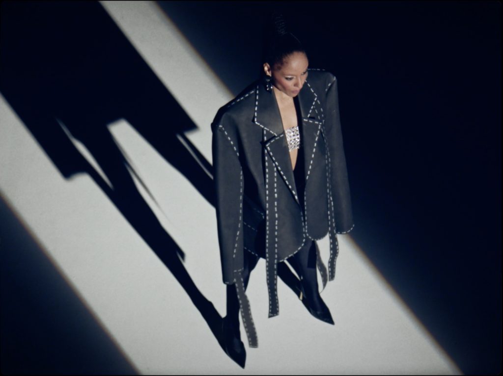 18-55 Productions • Jaïa Rose - Feu Foi Force